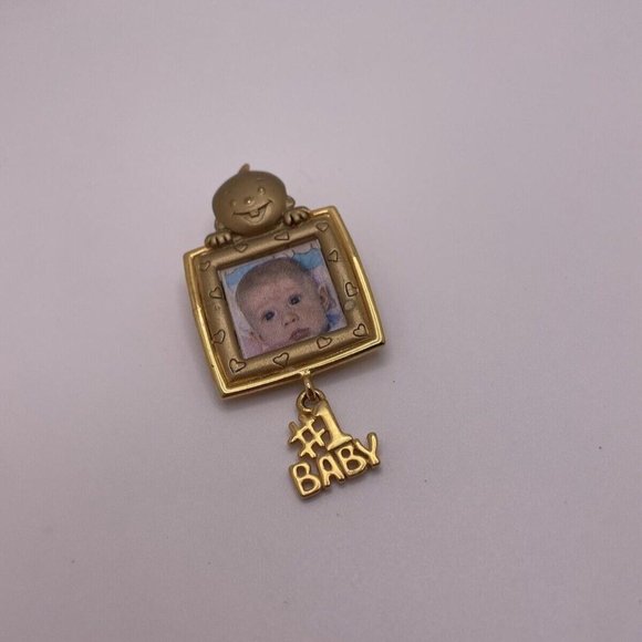 JJ | Jewelry | Signed Jj Costume Jewelry Brooch Pin Gold Tone Baby ...